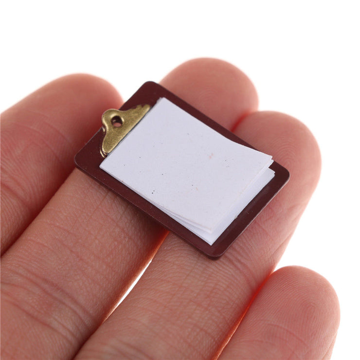 Miniature Clipboard – Tiny Must Haves