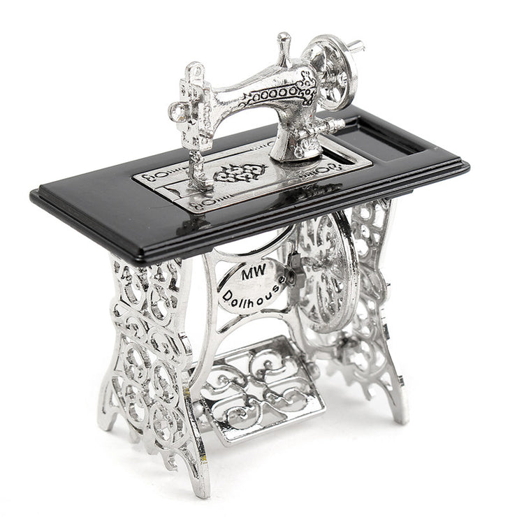 Miniature Vintage Sewing Machine – Tiny Must Haves