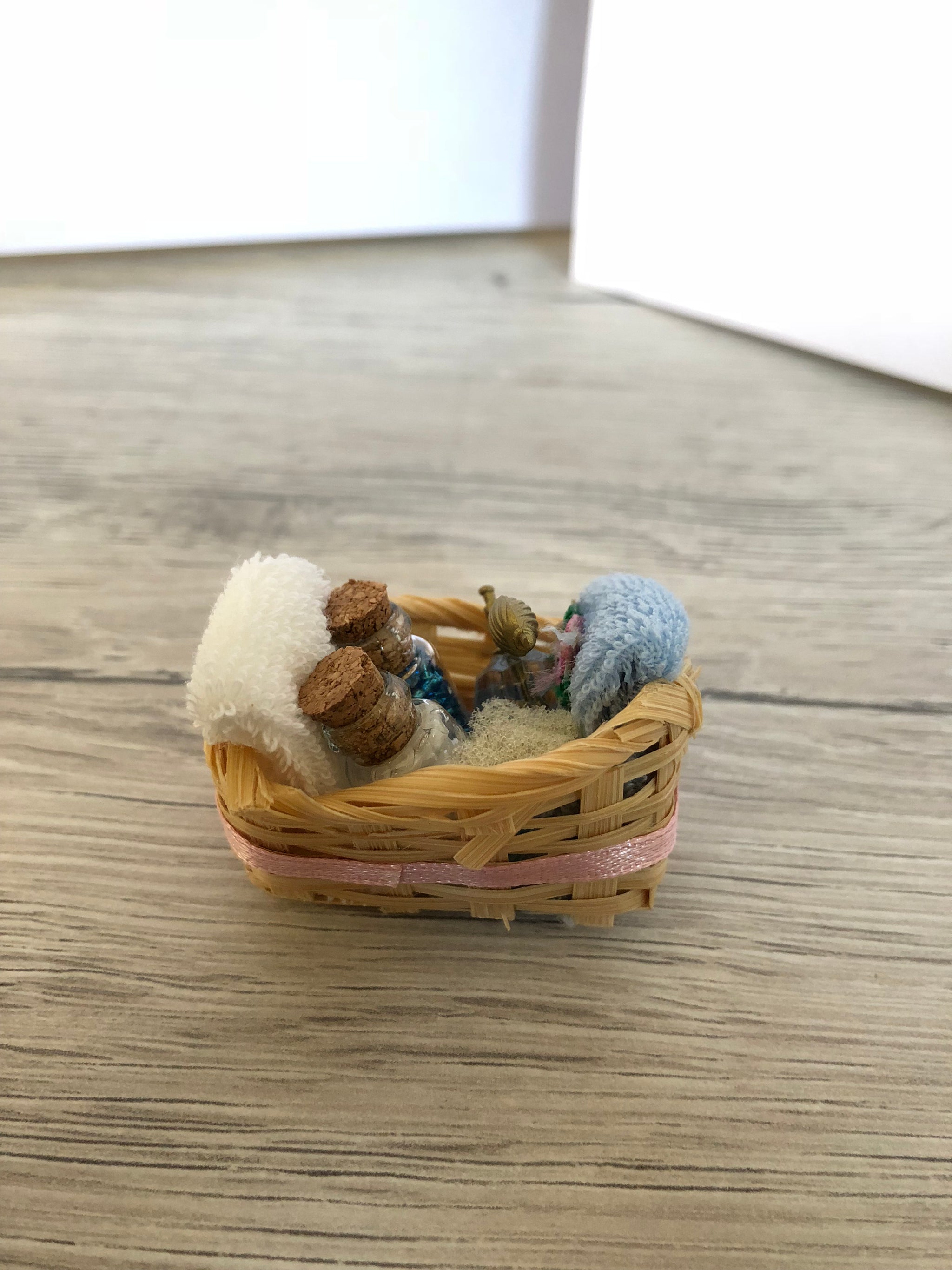 Miniature Bathroom Set – Tiny Must Haves
